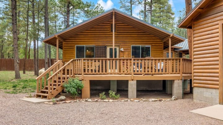Whispering Pines Getaway -