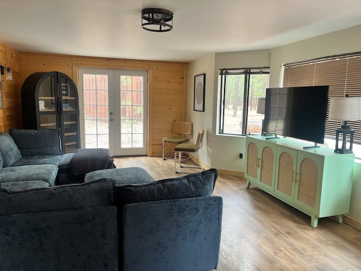 Whispering Pines Getaway - Alpine, AZ