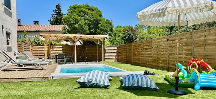 Large Villa, Pool And Secure Gated Free Parking - Carcasona