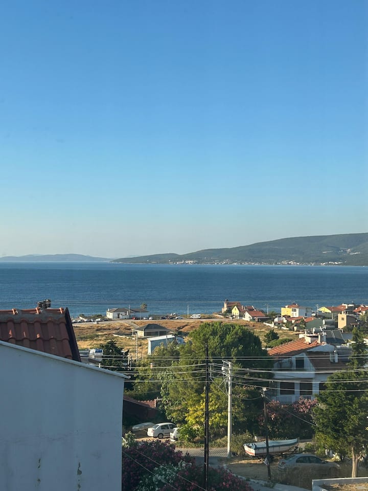 Spacious Apartment With Sea View - Barbaros