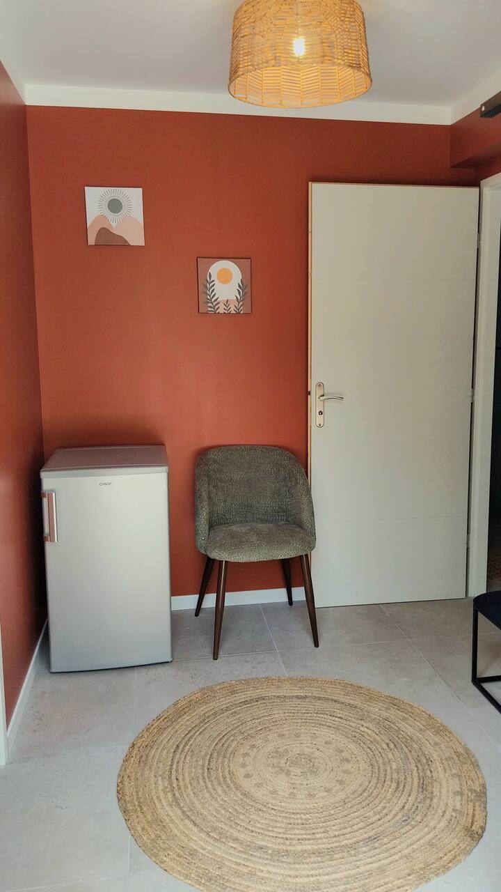 Studio De Charme & Spa Privatif Sur Le Toit - Aubenas