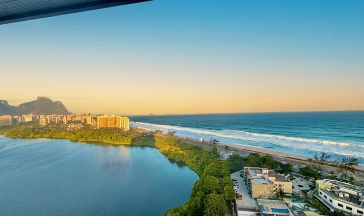 Apê Com Vista Incrível Na Barra • Praia 3min - Rio de Janeiro