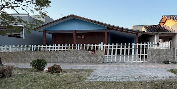 Casa Em Coroados Com Piscina - Guaratuba