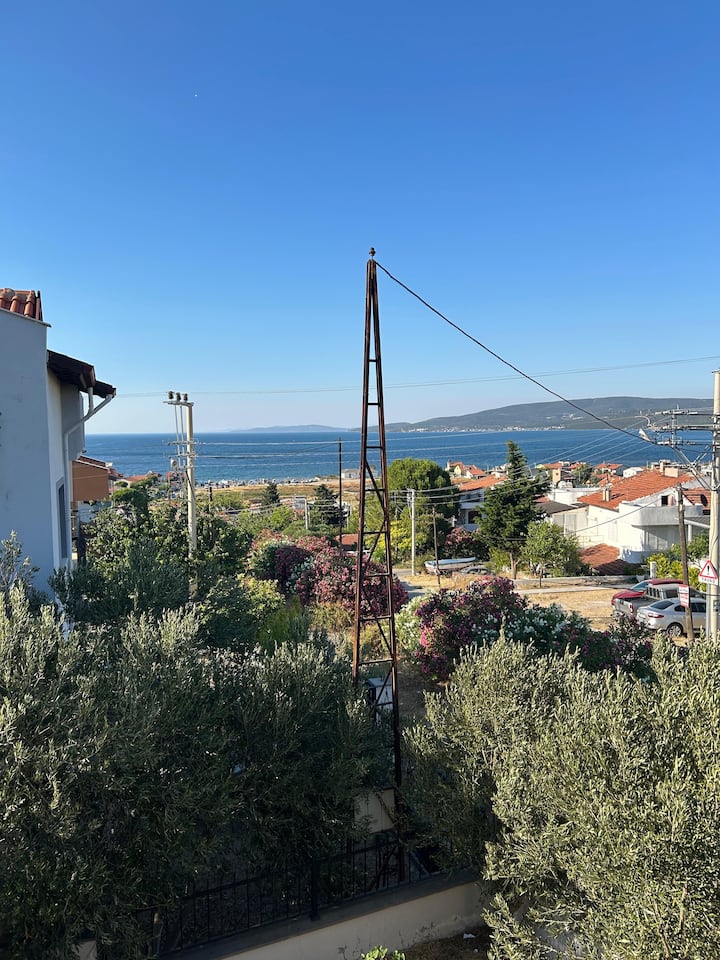 Spacious Apartment With Sea View - Barbaros