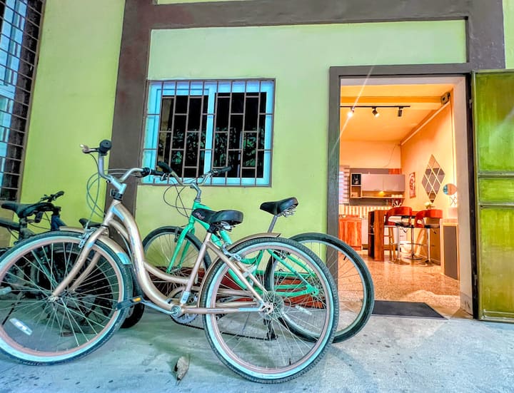 Casa Amarilla - Puerto Barrios