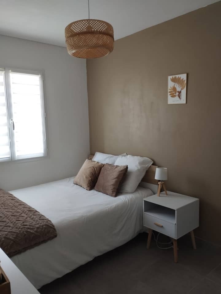 Chambre Privative Dans Maison Individuelle - Digne-les-Bains