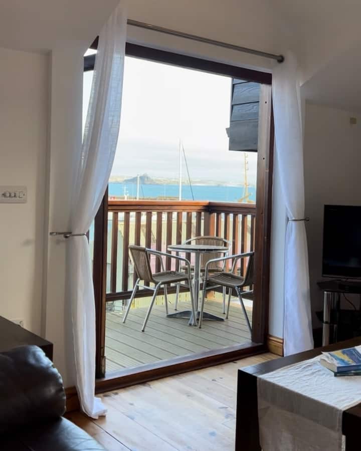 Balcony Apartment, Sea Views - Penzance