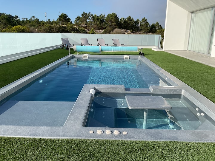 Golden Coast Villa-
Pedra Do Ouro, 15km Da Nazaré - Marinha Grande