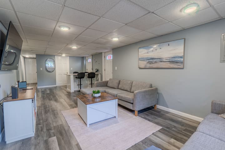 Cozy 3 Bd Near Beach|boston - Revere, MA