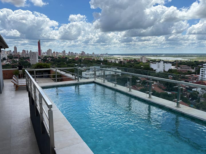 Spacious Loft With Balcony & Views - Asuncion