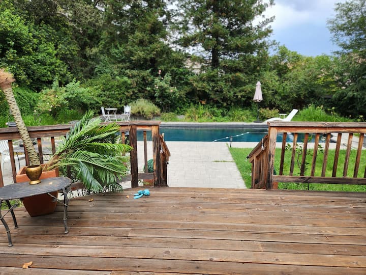 Cozy Luxe Cottage - Rancho Cordova, CA
