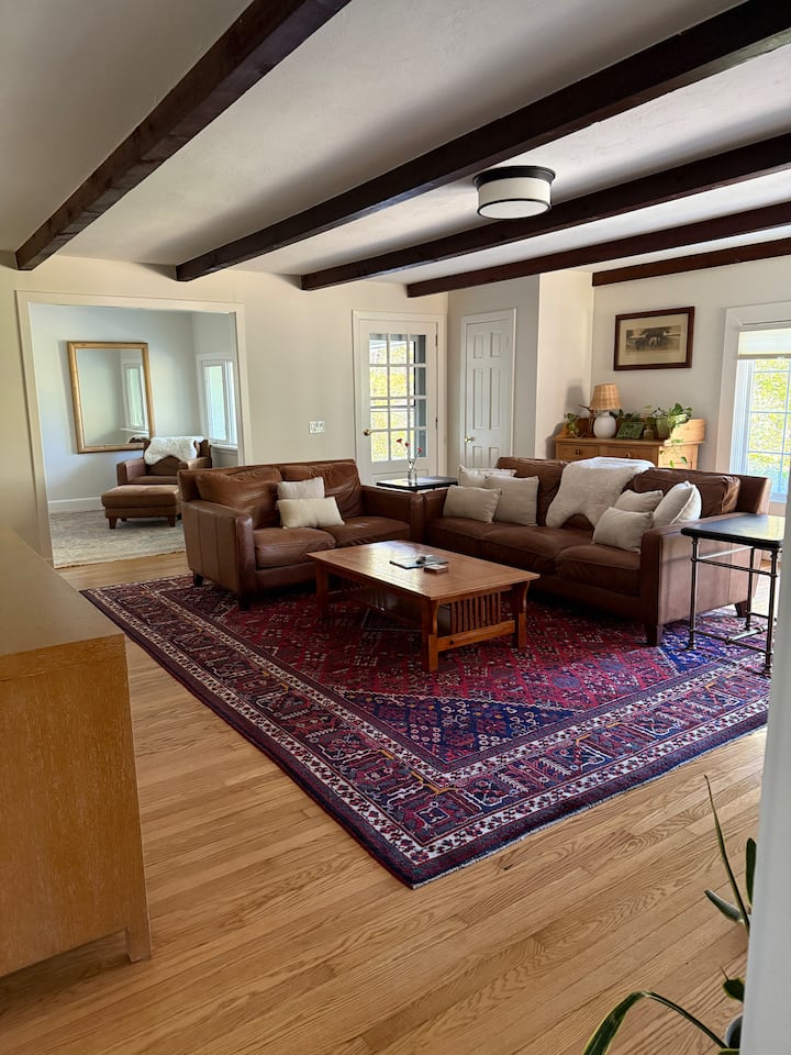 Peaceful 3br Getaway - Lake Waramaug, CT