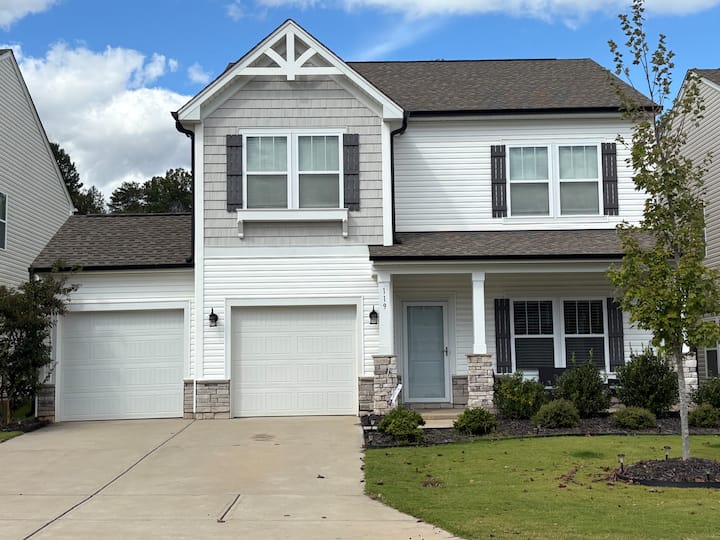 Modern Cozy Home In High Point - High Point, NC