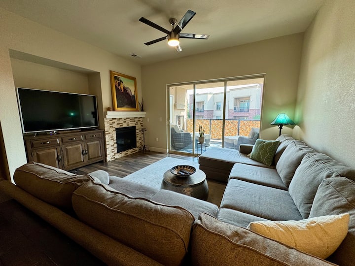 Luxury Condo In Dtc - Aurora, CO