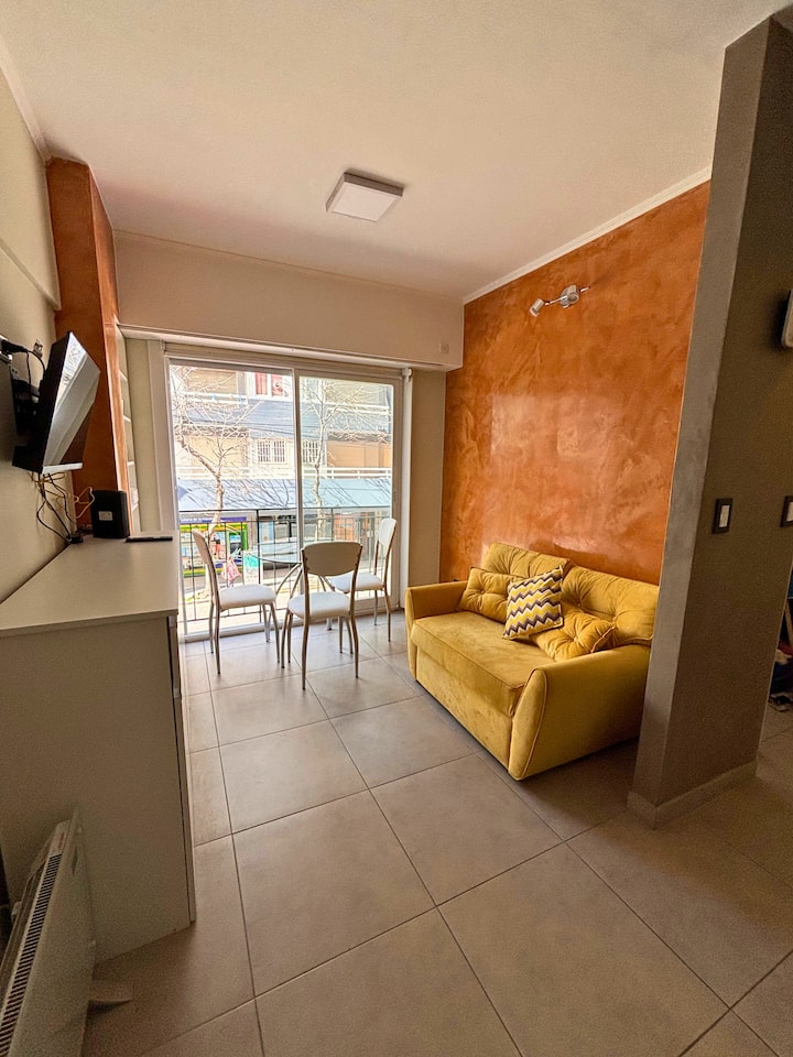 Monoambiente Moderno Cerca Del Mar Y Güemes - Argentina