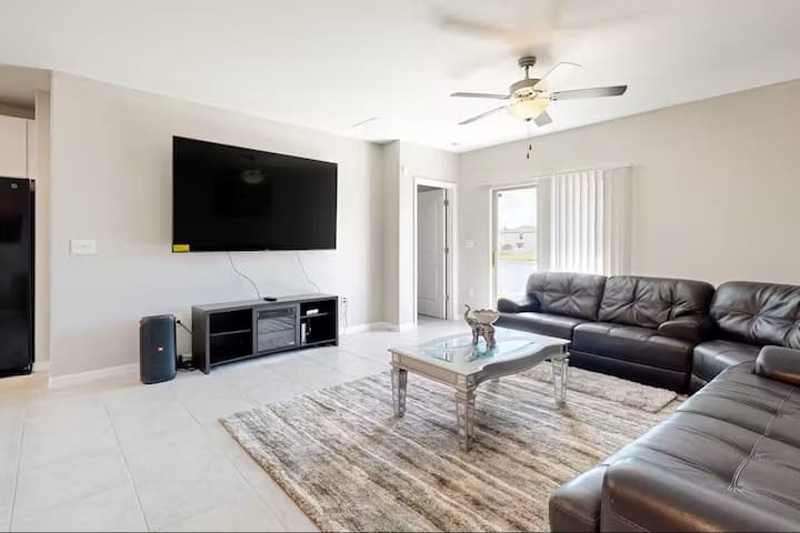 Pond View Place - Apollo Beach, FL