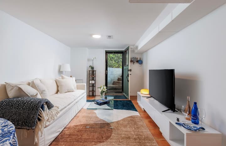 Trinity Bellwoods Gem - Toronto