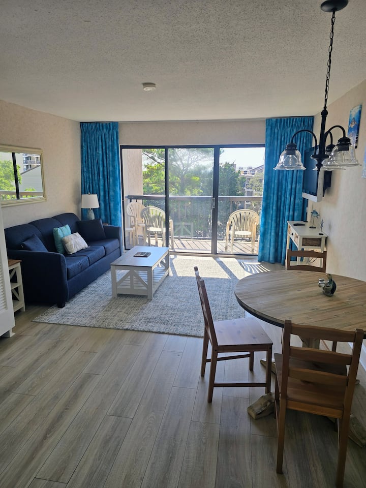 Ocean Dunes Condo With Ocean Views - Myrtle Beach, SC