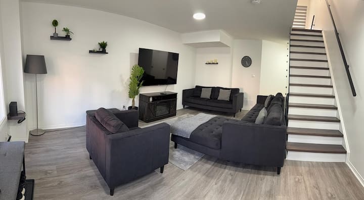 Modern 3br Getaway - Toronto, ON