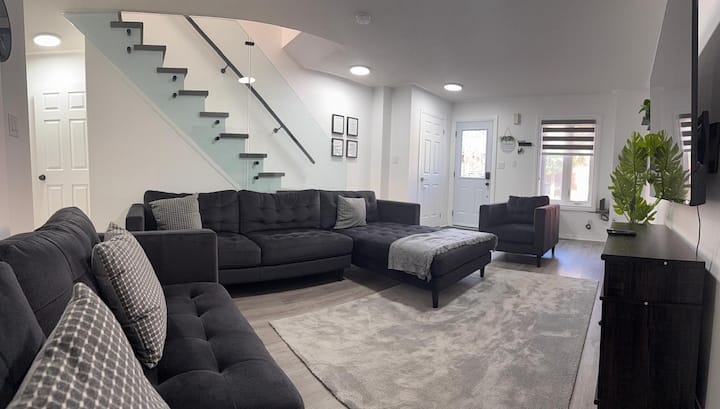 Modern 3br Getaway - Toronto