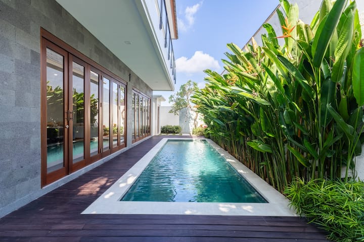 Villa Chic De 2&nbsp;Chambres à Berawa | Piscine Et Baignoire, Près Des Cafés - Canggu