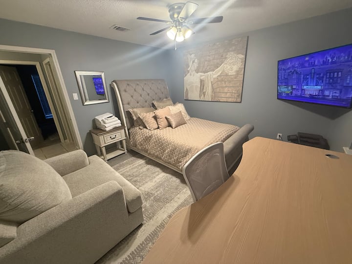 Cozy Townhome 4mi Iah W Gym - Humble, TX