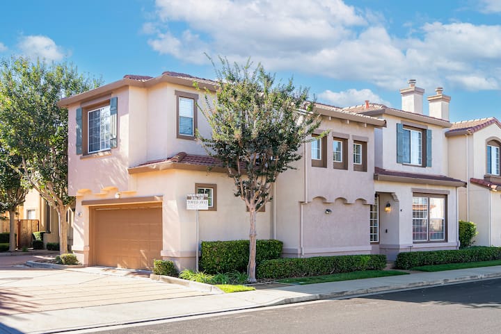 Stylish 3br Retreat W/garage & Ev Charger - Santa Clara, CA