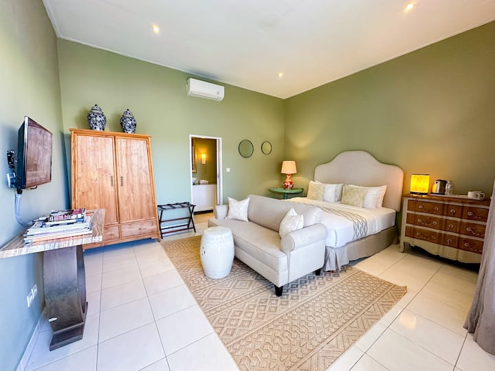 Room Sweet Room – Seminyak Center, Near Beach - Seminyak