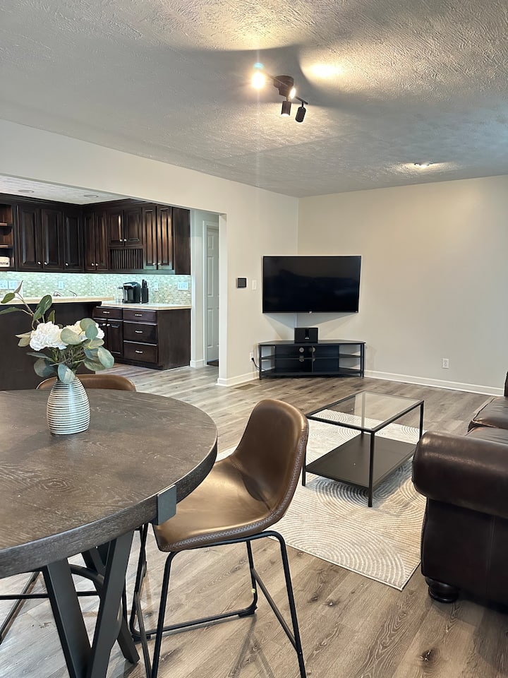 Guest Suite W/ Kitchen – Lawrenceville - Lawrenceville, GA