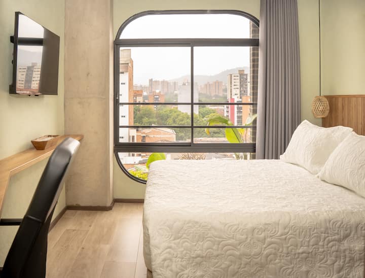 Apartamento Con Vista A La Ciudad - Medellin, Antioquia, Colombia