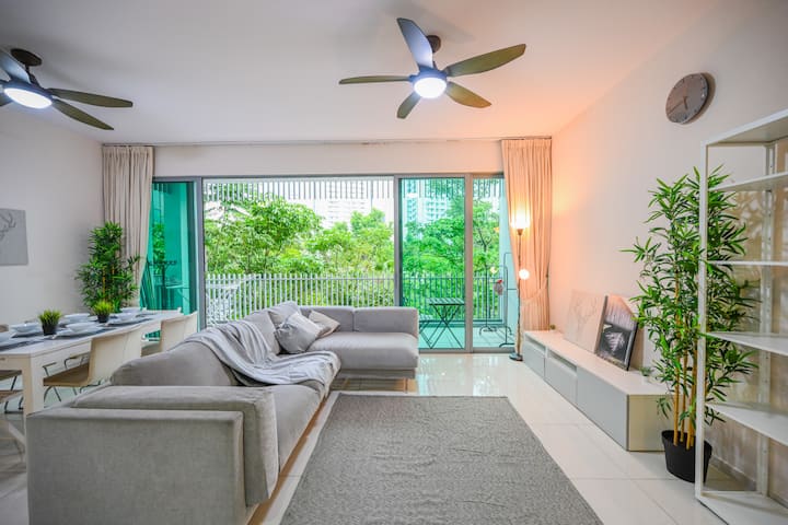 Lush Trees @ Hundred Trees - Singapore