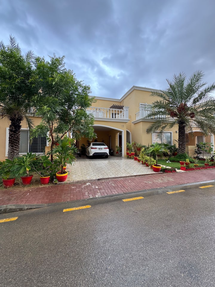 Newly Renovated, 3 Br Sport City Villa Bahria Town - Karachi