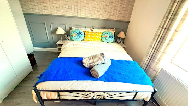 Earlsdon Cv5 Stay | King Bed + Twin | Parking - Coventry