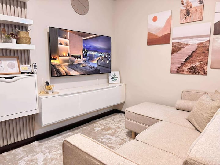 Metro Centrale Suite @ San Lorenzo | 1-br | Makati - Makati