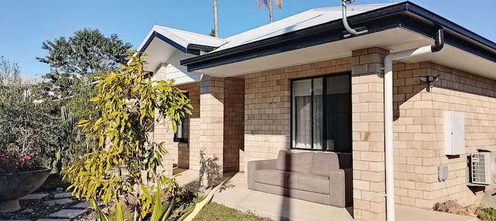 Shiny Quite Beach Room - Mackay