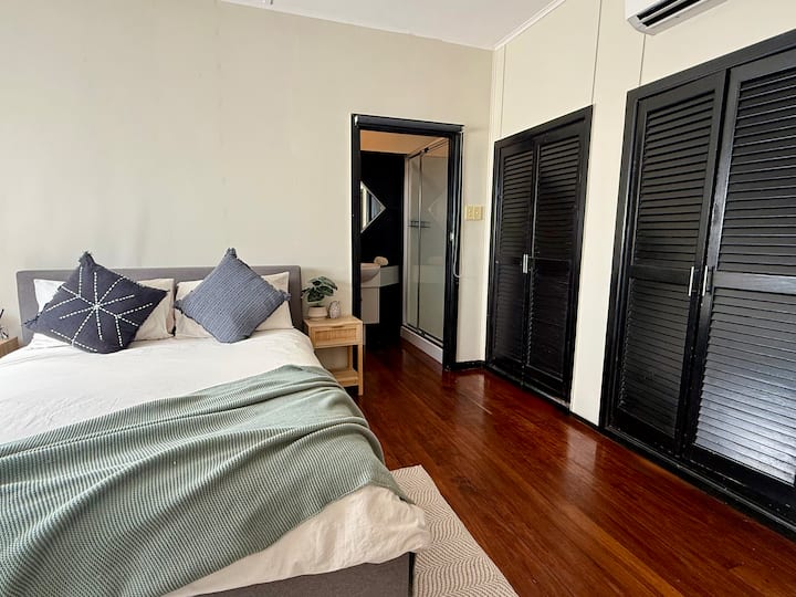 3 Bedroom Loft Apartment - Cairns