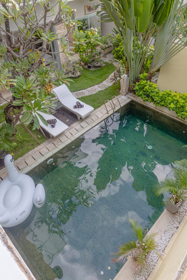 Villa In Seminyak 4 Bedrooms Villa Mauti - Legian