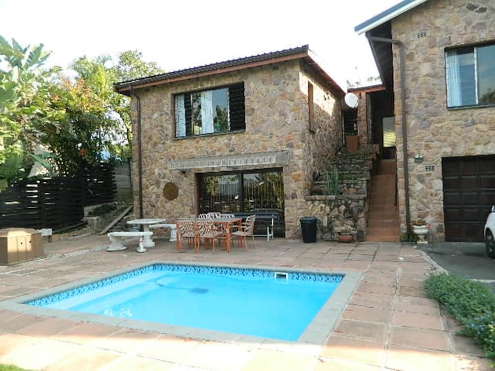 Pet Friendly 4 Bedroom Home - Dolphin Coast