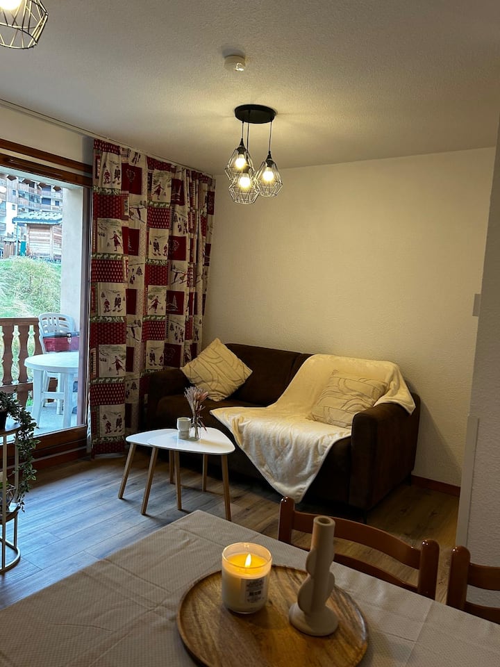 Appartement T 2 Pour 4 Personnes, Plein Centre - Saint-François-Longchamp