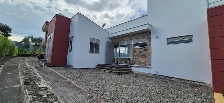 Casa Campestre En Condominio - Anapoima