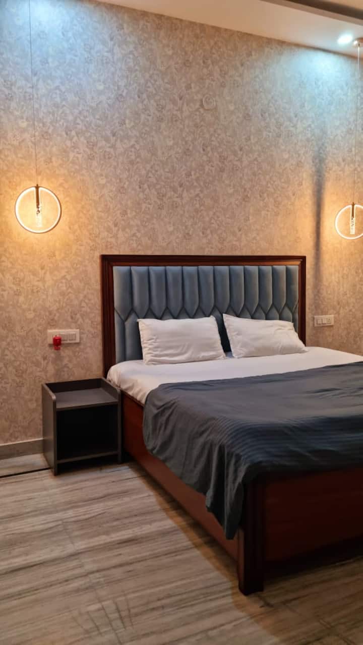 Spacious 2bhk | Family | 300 Gaj | Ground Floor - New Chandigarh