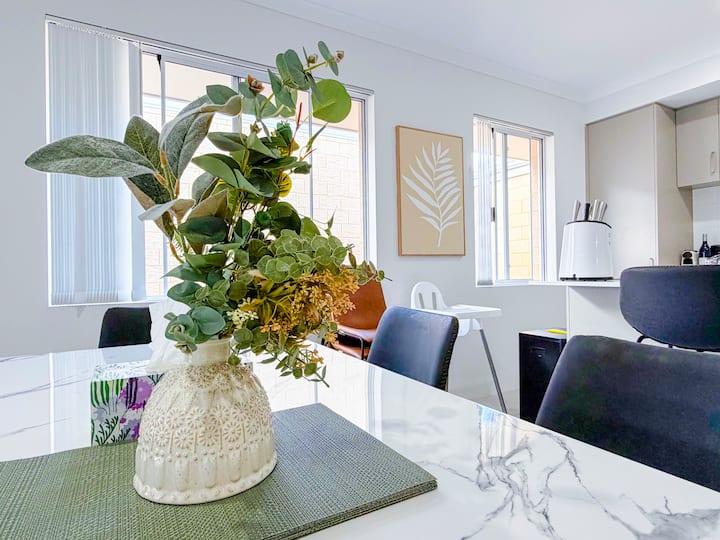 Brabham Modern Stay Close To Swan Valley - Greenmount