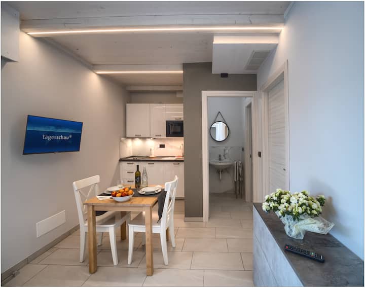 Casa Bucaneve: Az. Agr. Poppo - Lago de Como