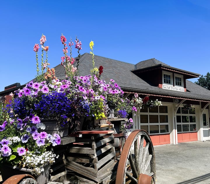 Garden Suite @Saltair Station -1 Bedroom-full/dbl - Chemainus