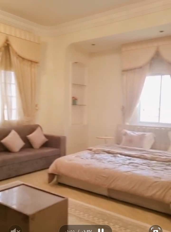 شقه في عوقد الشماليه قريب نستو - Salalah