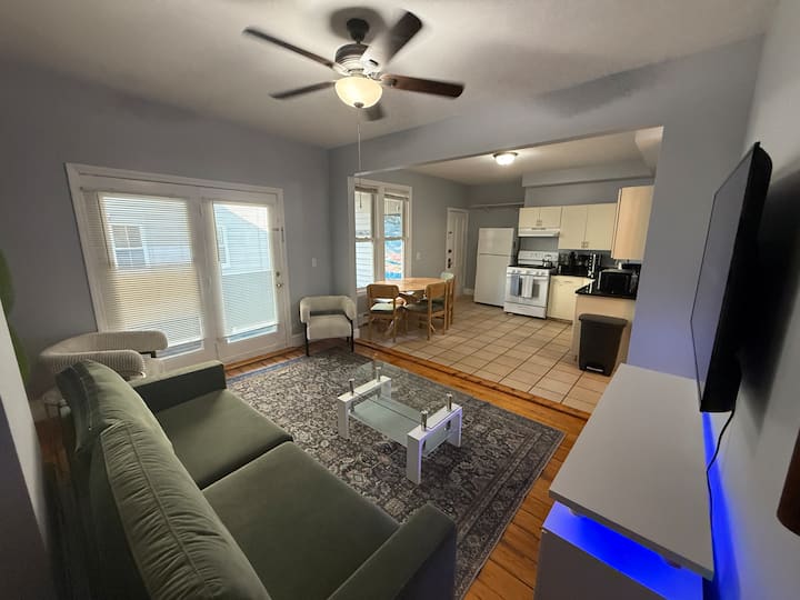 Steps To Mit & Harvard, 4bd/1.5b 1-free Parking - Cambridge, MA