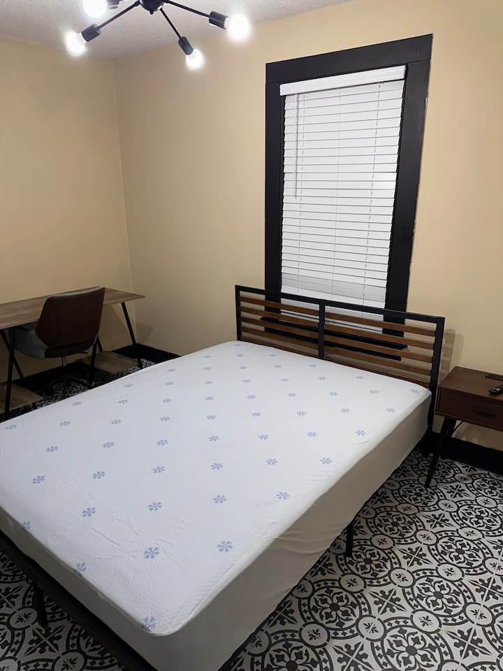 Room For Rent In Meriden - Middletown, CT