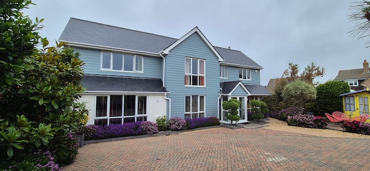 2 Mins Walk To Beach & Village. - Lymington