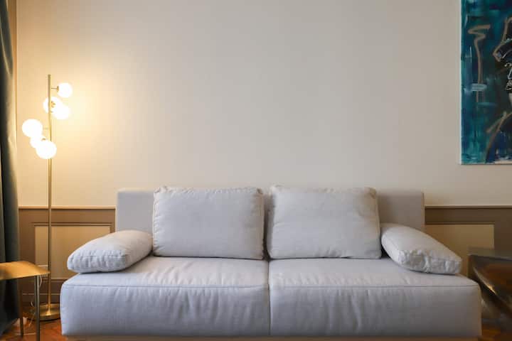 Charming Altstadt Apartment With Modern Touch - Berna