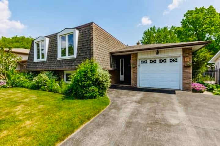 Rnr’s Burlington Home - Burlington